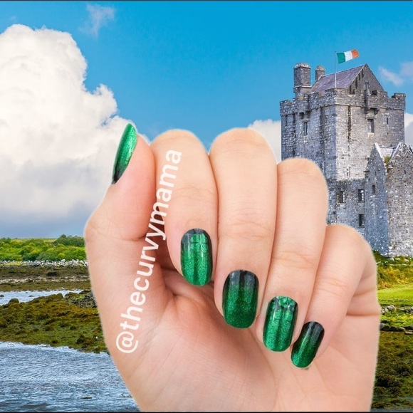Color Street | Makeup | Color Street Nail Wraps Clover And Out St ...